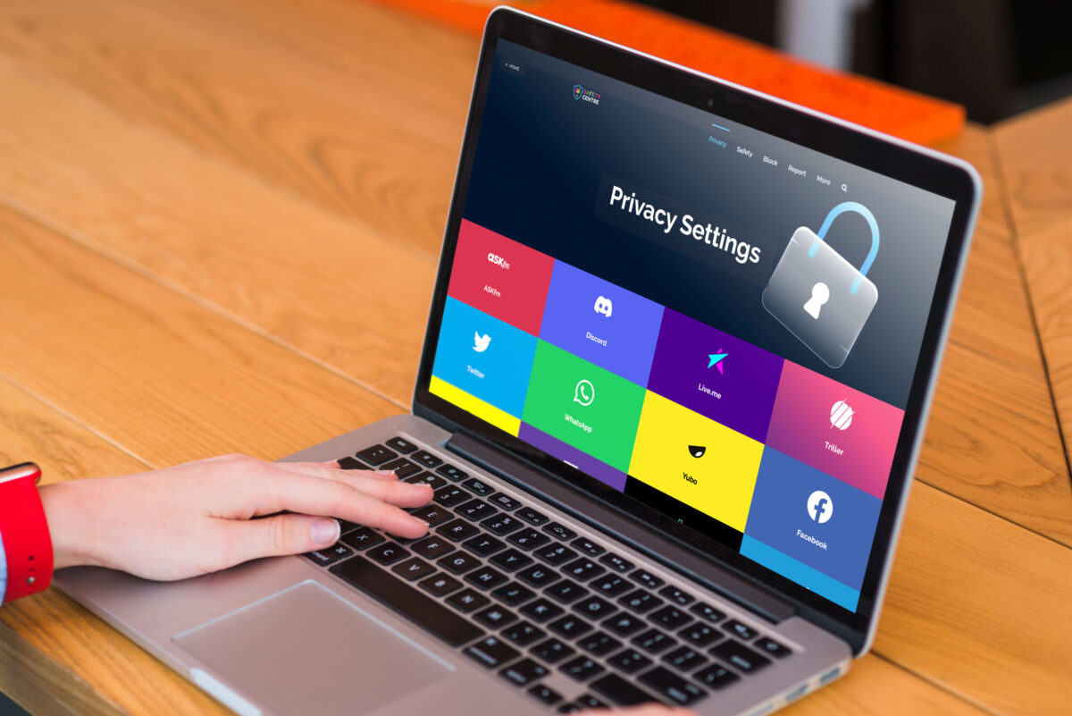 What is Yoti? – Your guide to Yoti and Age Verification - Ineqe ...